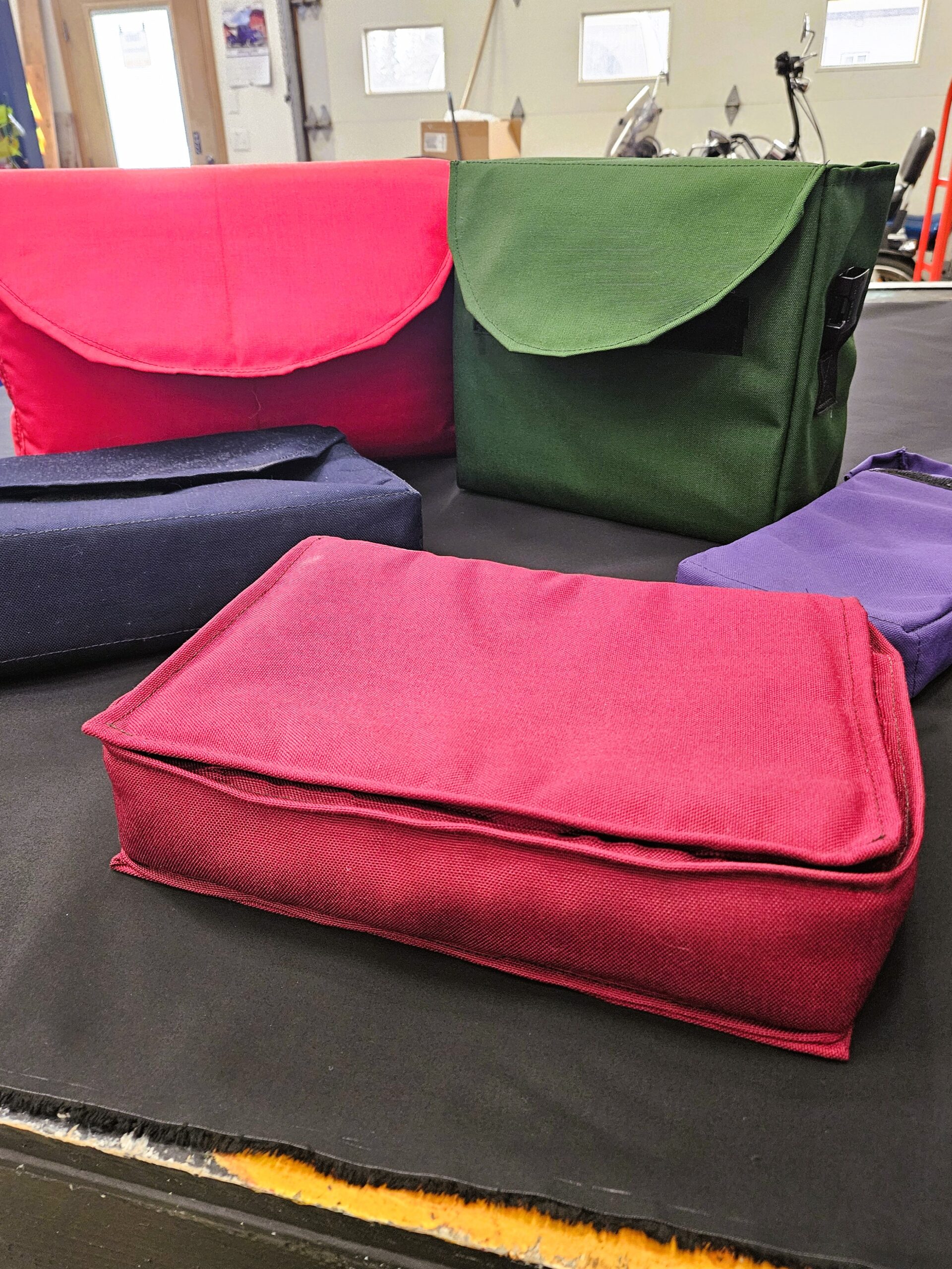 Multi-Use Heated Pouch - Tundra Electronics
